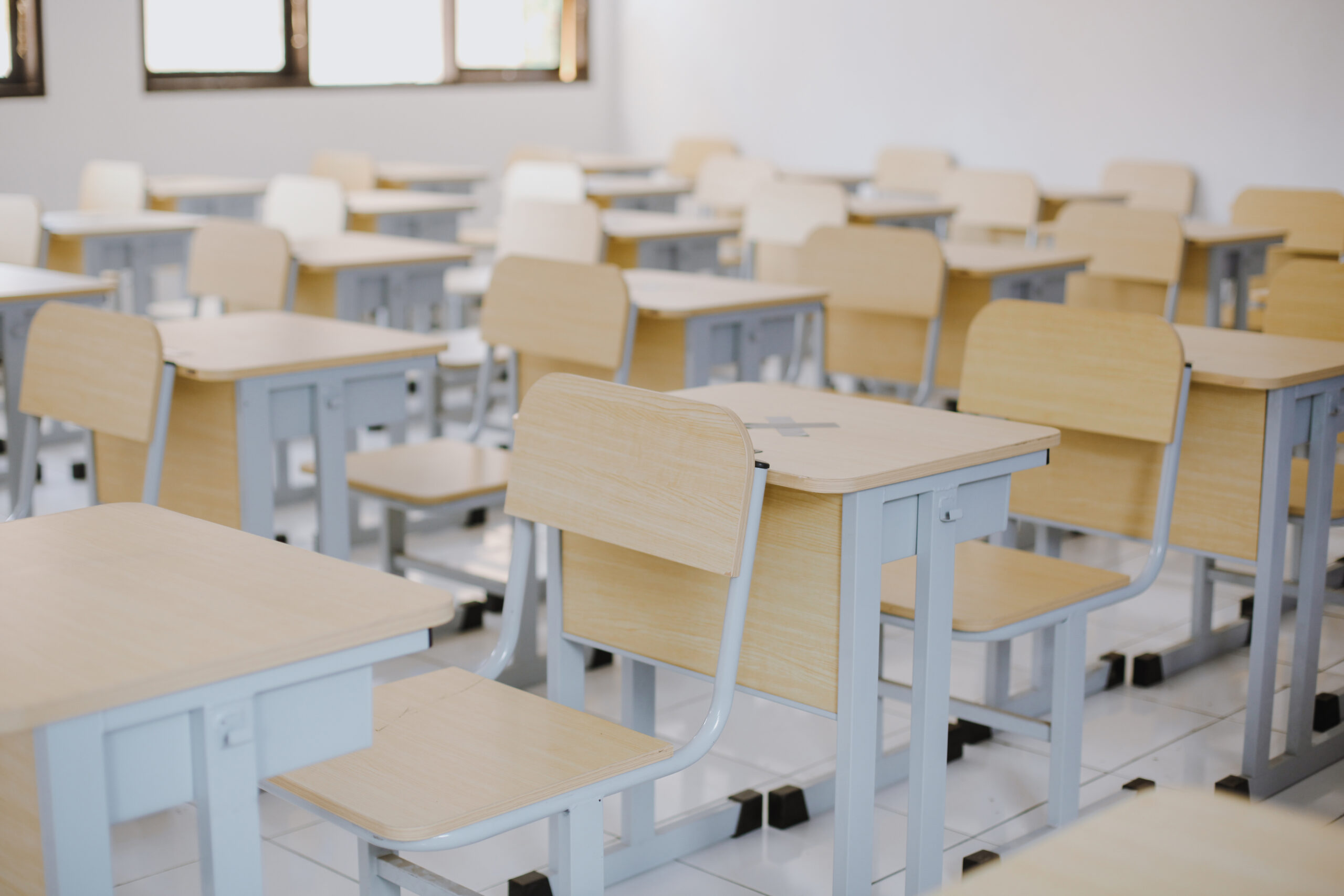 Classroom Desks: Do they really matter? – HonorsGradU